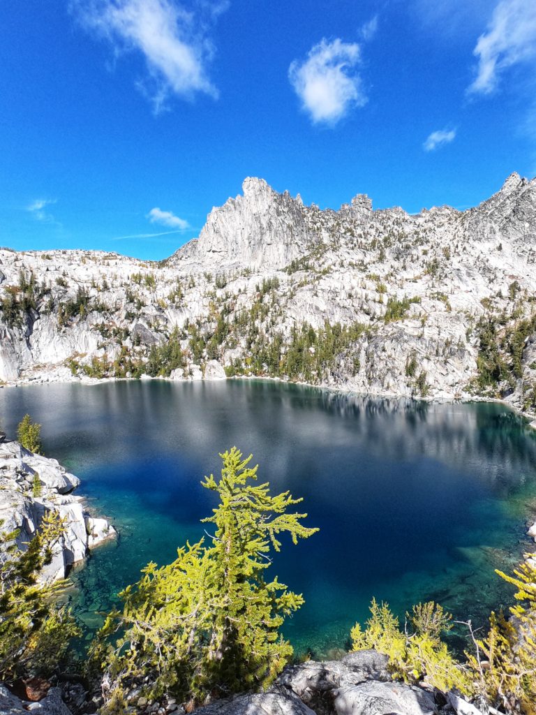 30 Stunning Photos to Inspire you to Hike Through The Enchantments ...